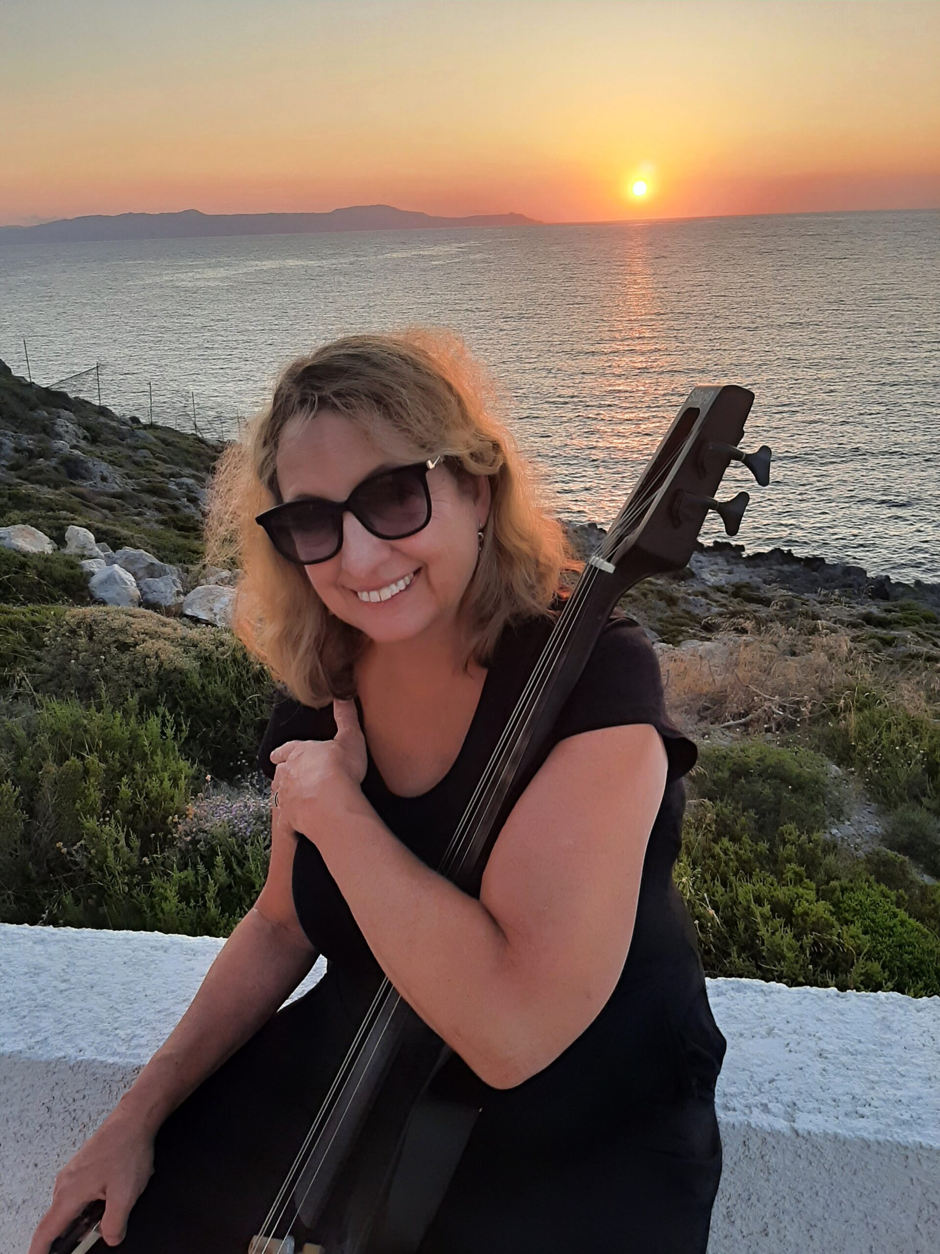 Alice McVeigh - Award-winning Author - indieBRAG